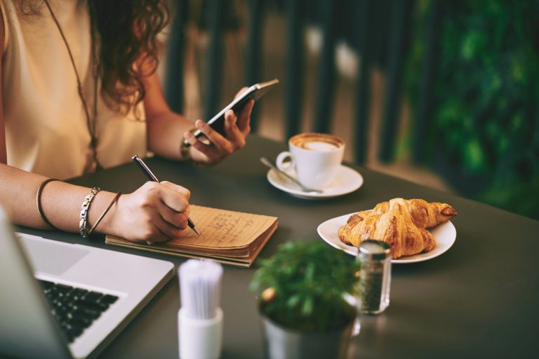 How to Start Journaling Steps: 7 Simple Ways to Begin